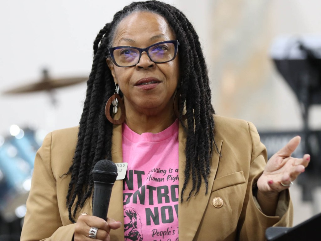 PHOTOS: Community forum on rent stabilization calls tenants to action ...