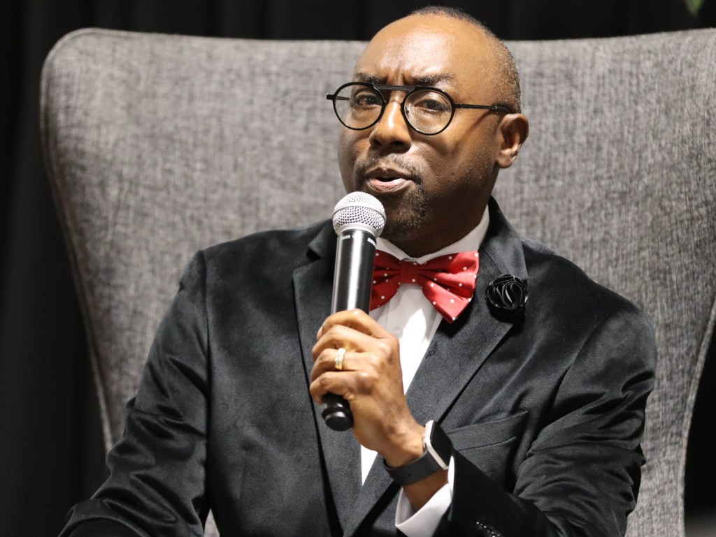 Runoff candidates for DeKalb CEO, District 4 commissioner promise ...