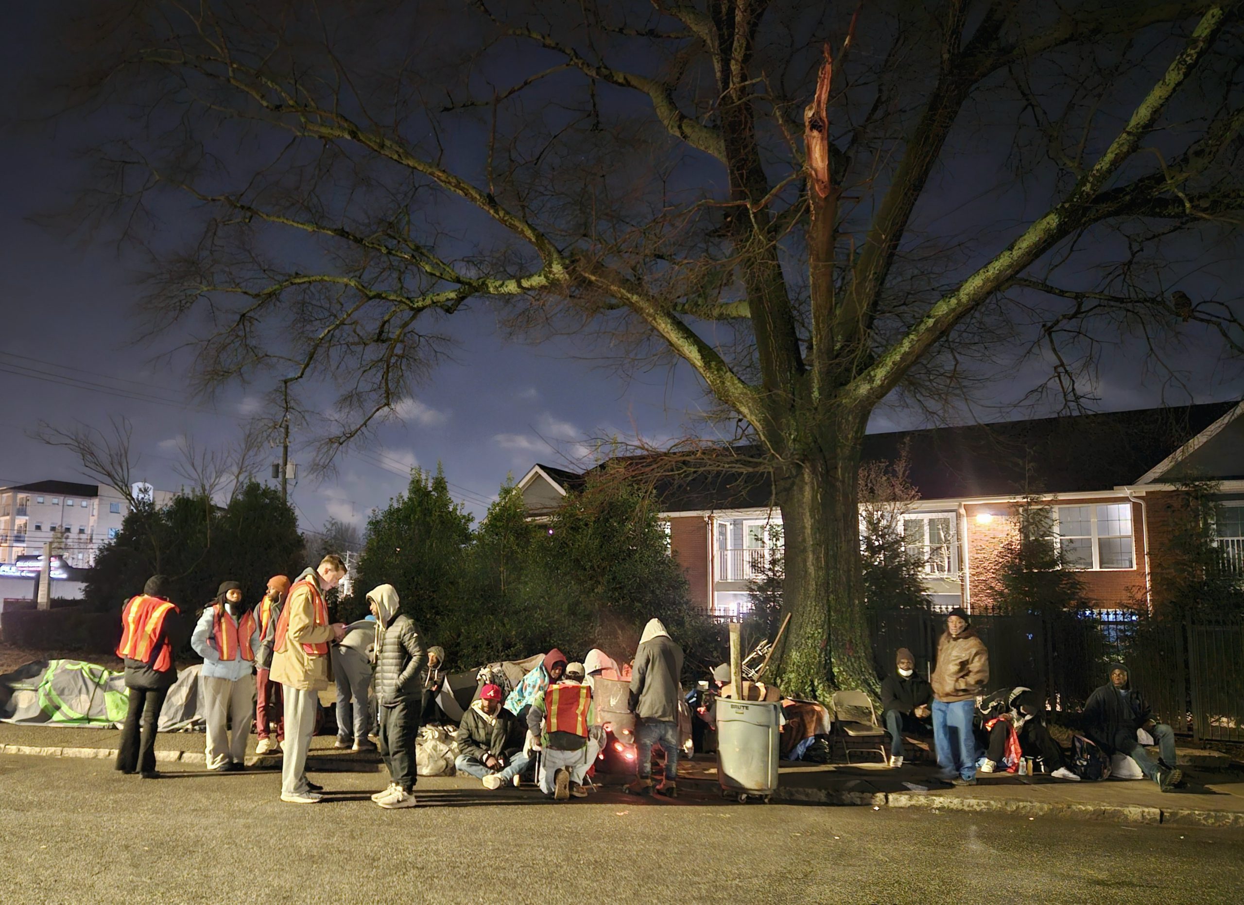 Volunteers scatter across Atlanta to take a census of unhoused people ...