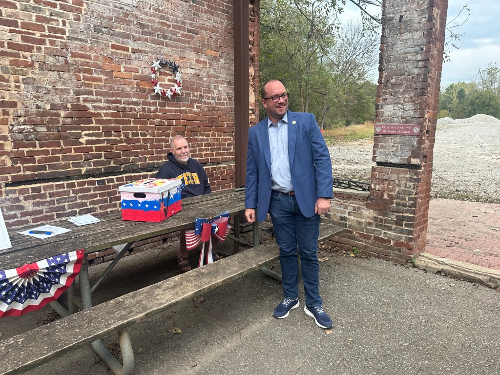 City Council District 9 race: Charles Bourgeois v. Dustin Hillis